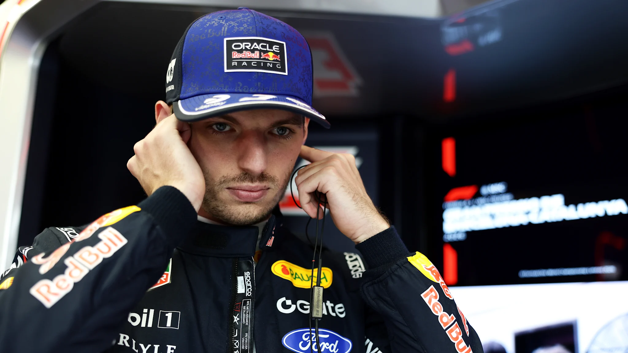 Verstappen Red Bull Grip Problems Barcelona 2025 GP | 123Helmets